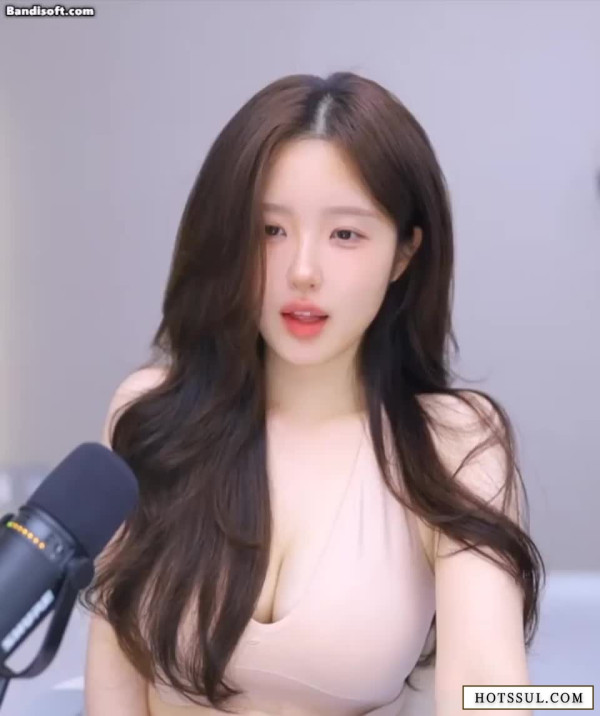 165cm / 47kg 여캠 성하의 피지컬